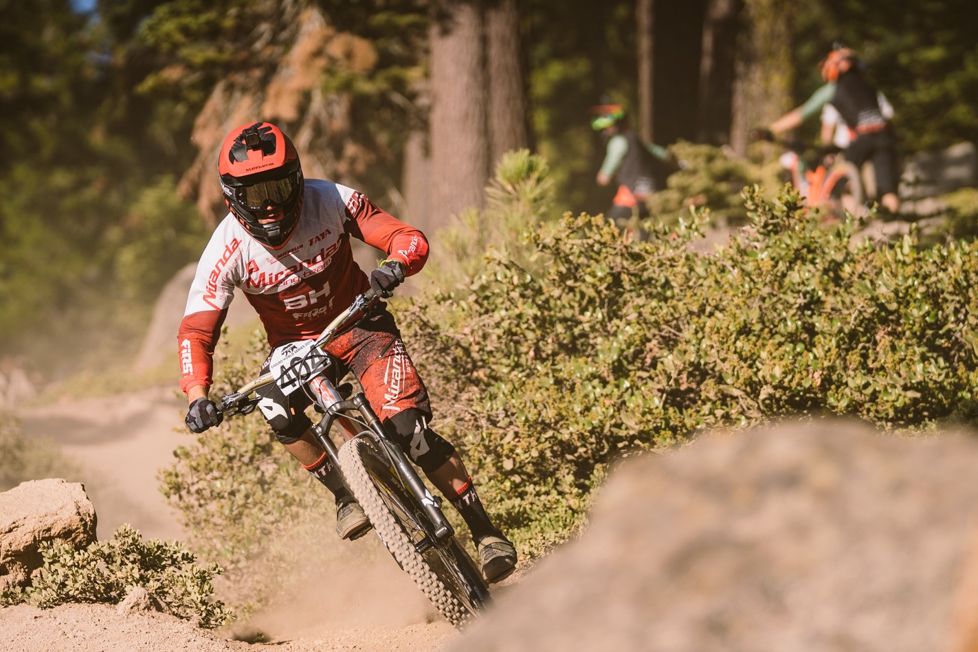 Miranda Racing Team com dificuldades em jornada californiana